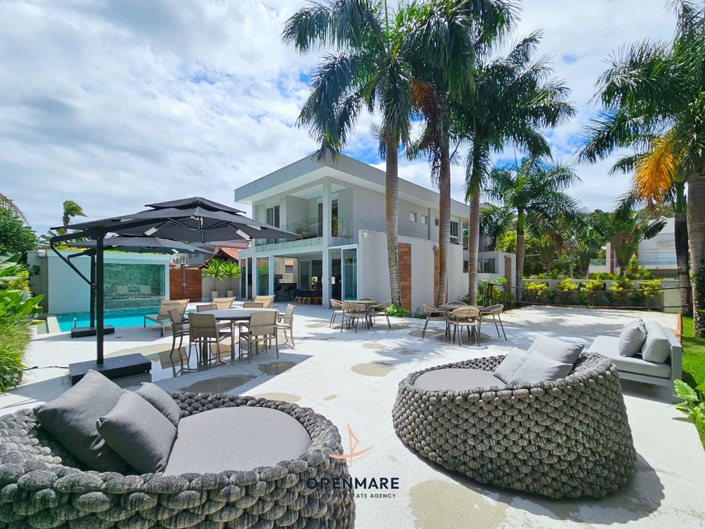 Casa à venda em Riviera módulo 21 com 470m² e 06 suítes